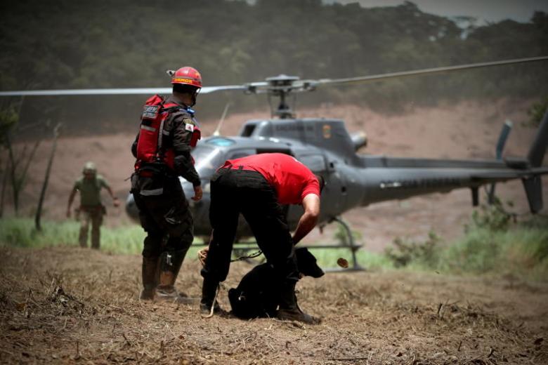 Search resumes at Brazil mine disaster site, evacuation ends | The ...