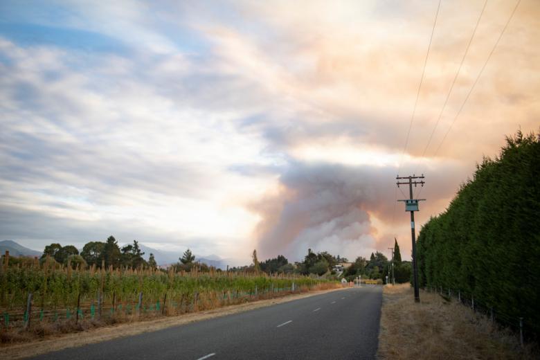 New Zealand wildfires show no sign of easing, more expected to flee ...