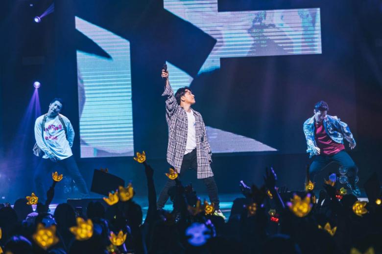 Seungri makes a big bang with first solo concert tour | The Straits Times