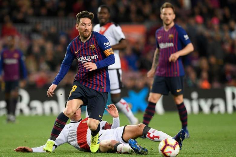 Football: Lionel Messi shines as Barcelona survive scare to see off ...