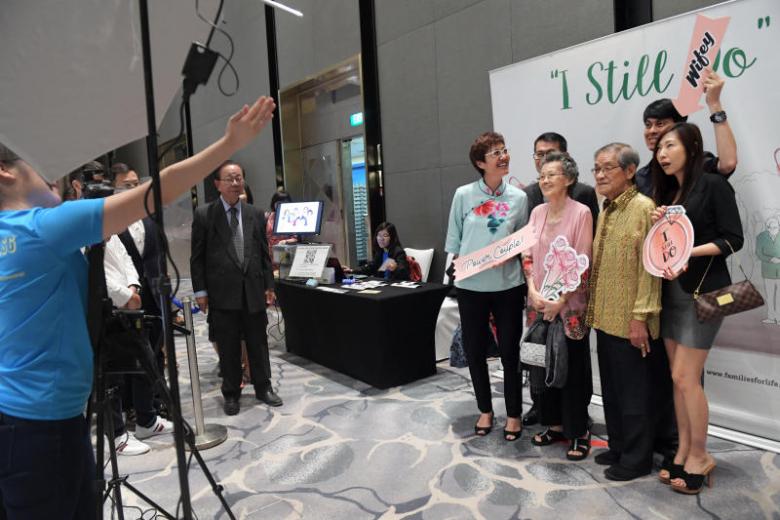 Over 200 couples celebrate 50 years of marriage at Raffles City | The ...