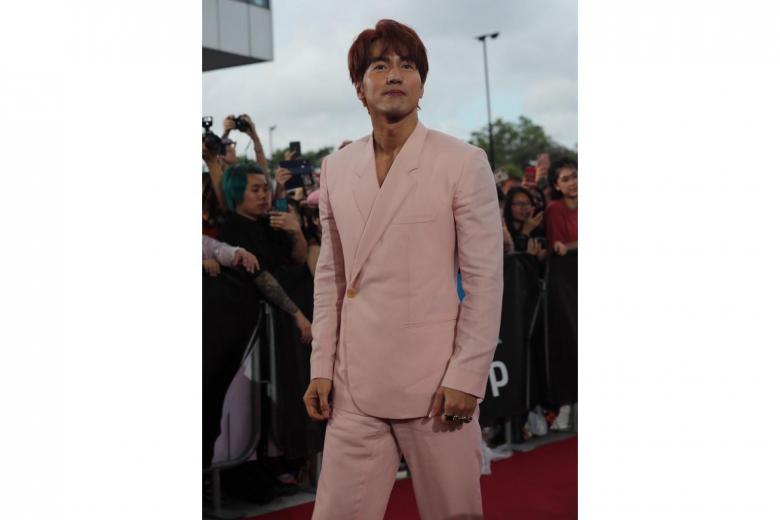 Mediacorp pays tribute to late actor Aloysius Pang at Star Awards | The ...