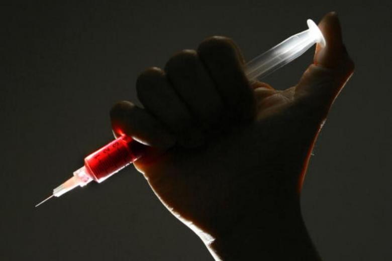 Pakistan police arrest doctor after 90 infected by HIV syringe | The ...
