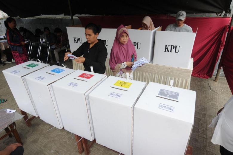 Indonesia's General Elections Commission to keep on counting despite ...