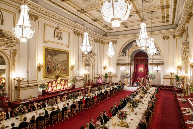Queen Elizabeth hosts state banquet for US President Trump: Who was ...