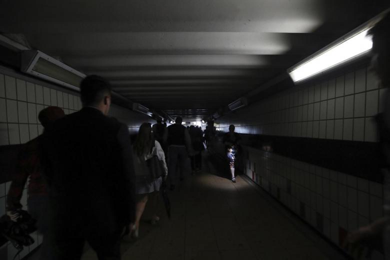 Major power cut hits homes, transport in parts of Britain | The Straits ...