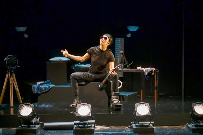 Theatre review: Actress Jo Tan shuffles among seven accents in solo ...