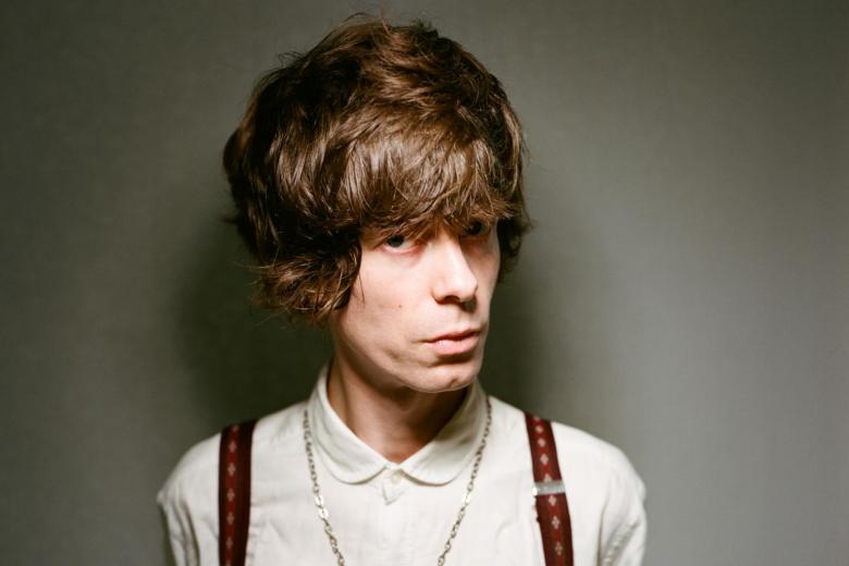 Music review: Irish singer-songwriter Fionn Regan sings of romance and ...