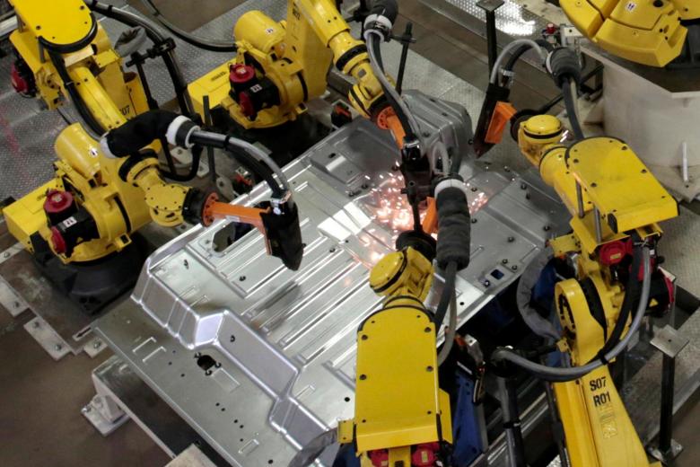 Robots displacing jobs means 120m workers globally need retraining ...