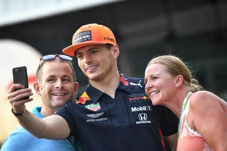 Motor racing: F1 drivers say show must go on, despite haze hitting ...