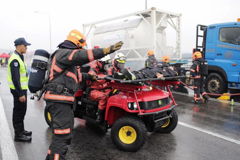 Malaysia-Singapore emergency response drill takes place at Tuas Second ...