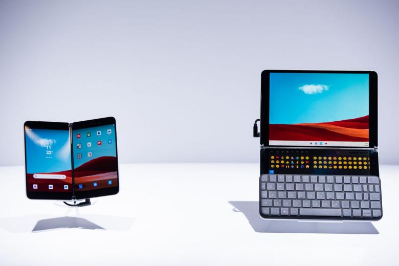 Twin-screen Duo puts Microsoft back in smartphone game | The Straits Times