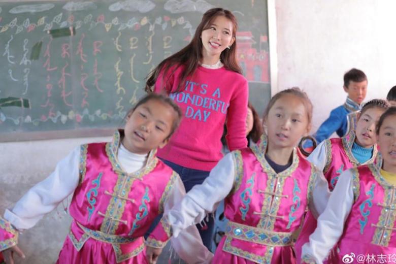 Lin Chi-ling visits children's home built under her charity foundation ...