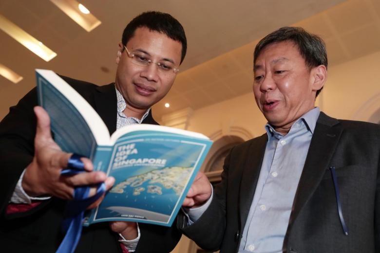 Historian Tan Tai Yong's lectures on Singapore launched as book | The ...