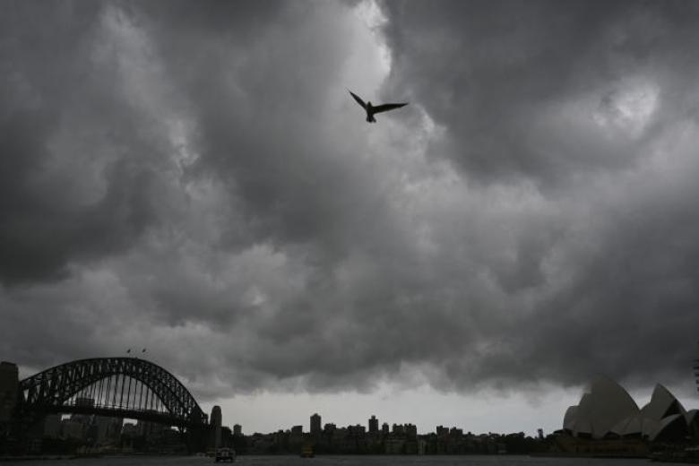 Weather 'merry-go-round' poses new risks for fire-ravaged Australia ...