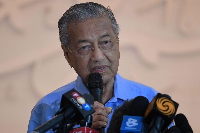Mahathir's aide reveals what happened behind the scenes during Malaysia ...