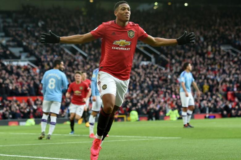 Football: Manchester United complete derby double over City to edge ...