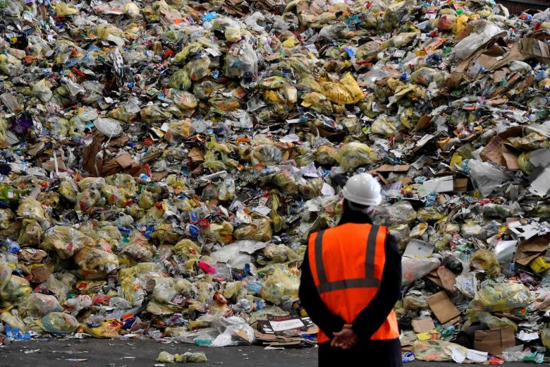 EU to introduce waste reduction targets, new sustainable products law ...