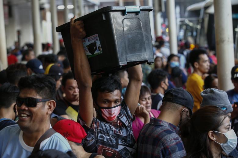 Coronavirus: Manila lockdown stirs panic; unclear how it will be ...