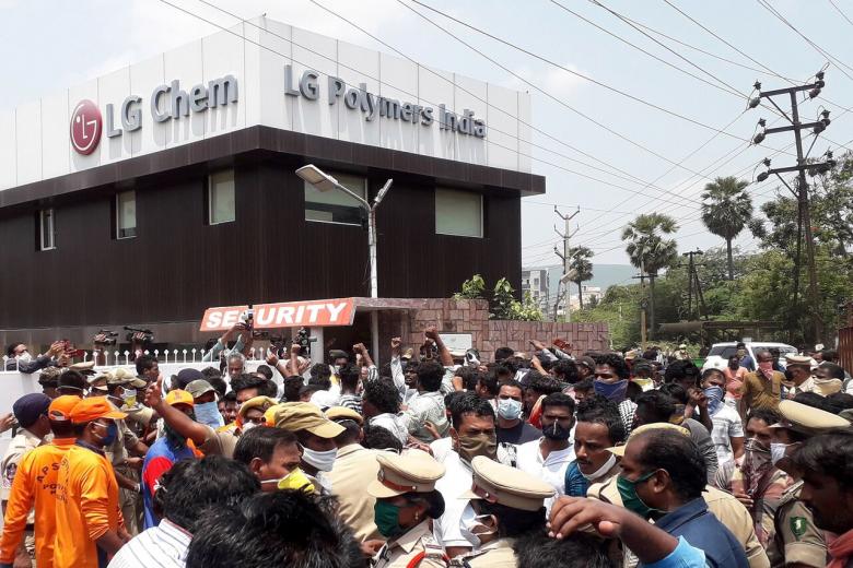Protesters demand closure of LG Polymers plant in India after toxic gas ...