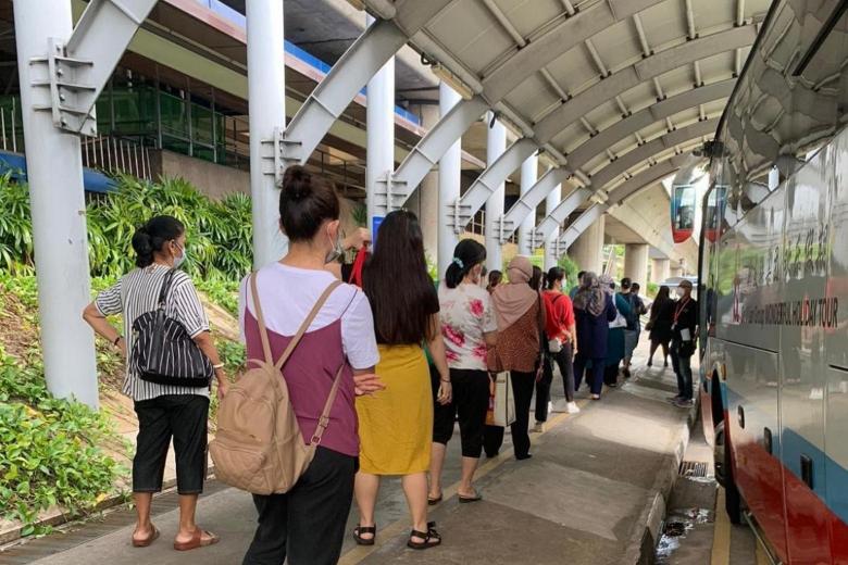 Scheduling issue behind long queues at Khatib MRT station for pre ...