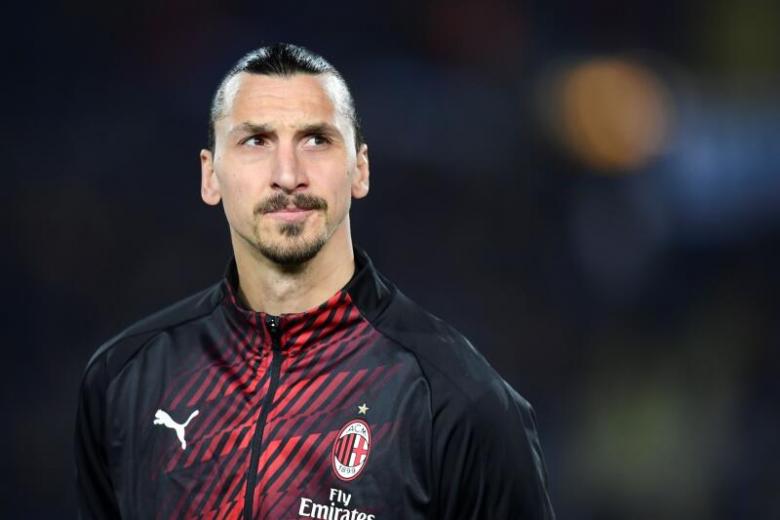 Football: Milan confirm Ibrahimovic injured his right calf muscle, not ...