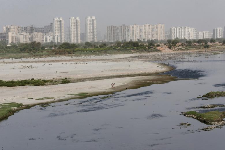 India's Yamuna river regains sparkle as coronavirus lockdown banishes ...