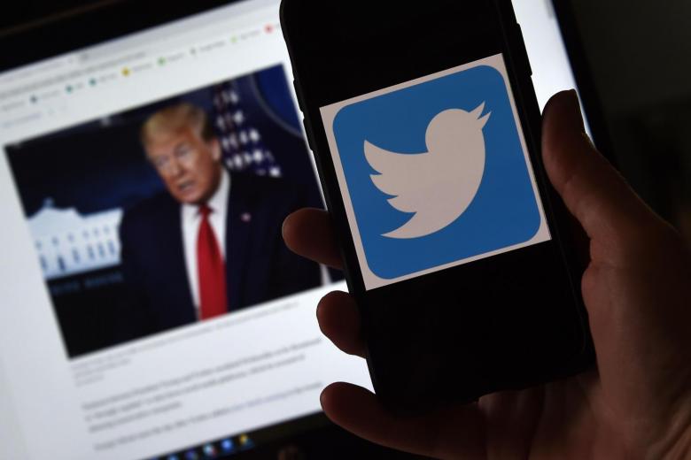 EU backs Twitter in Trump fact-check row | The Straits Times
