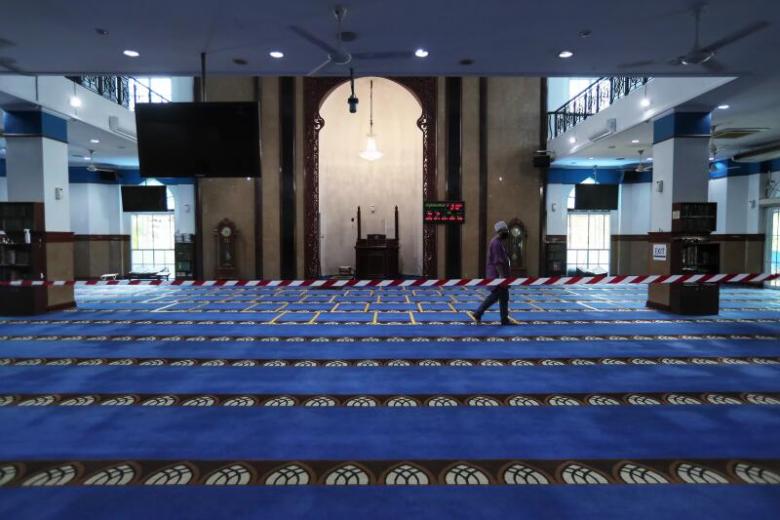 4 mosques in Singapore that are doubling spaces for Friday prayers take ...