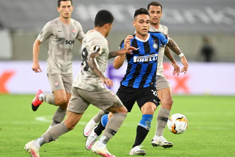 Football: Martinez dazzles as Inter demolish Shakhtar to reach Europa ...