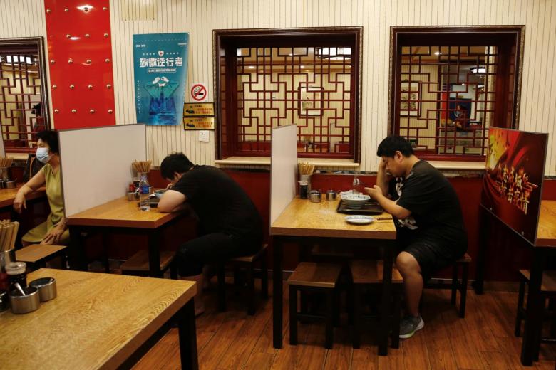 Most patrons in China dine only in restaurants with Covid-19 safety ...