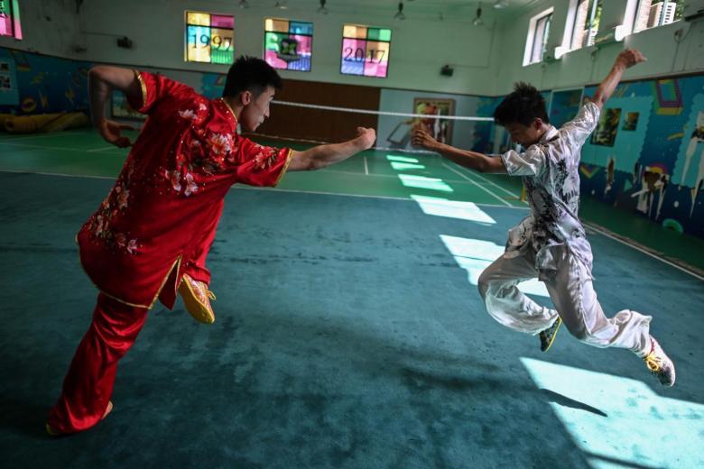 Staggering and punching, but sober: China's 'drunken boxers' | The ...