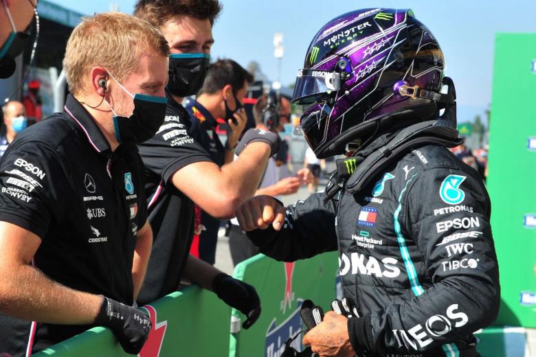 Formula One: Lewis Hamilton posts fastest lap in F1 history to take ...