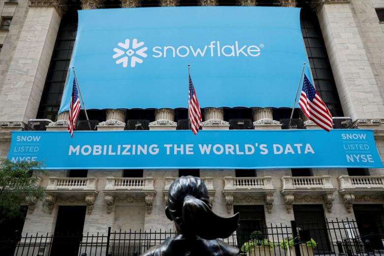 Warren Buffett-backed Snowflake's value doubles in stock market's ...
