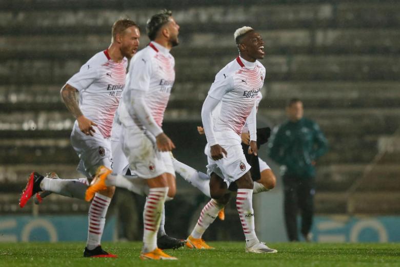 Football: AC Milan win 24-penalty shootout to reach Europa League group ...
