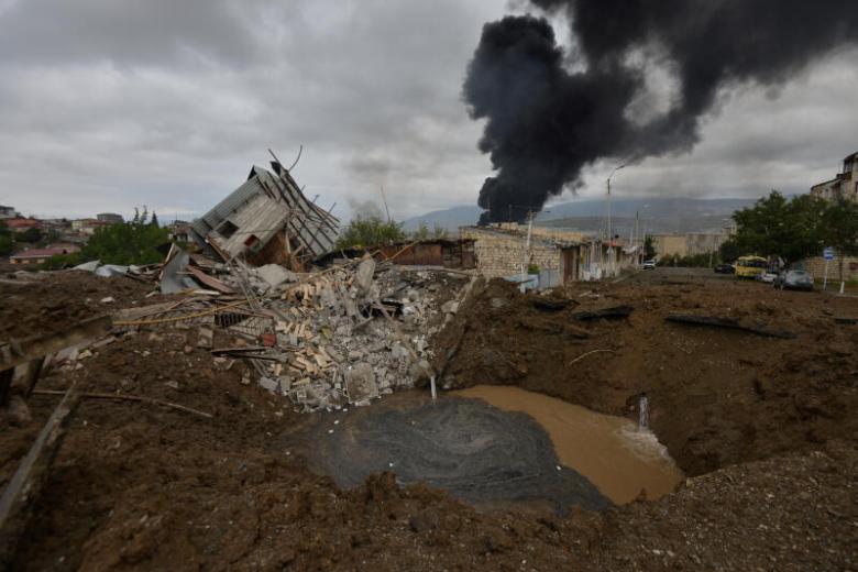 Nagorno-Karabakh conflict threatens to spark all-out war between ...