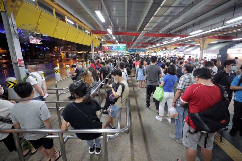 MRT power fault: I was stuck on train for 3 hours, says commuter | The ...