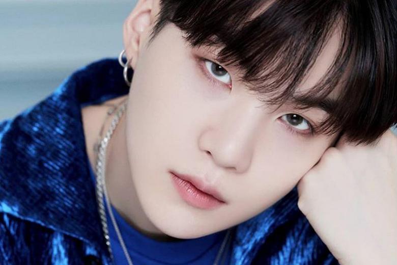 Boy band BTS' Suga takes a break after shoulder surgery | The Straits Times