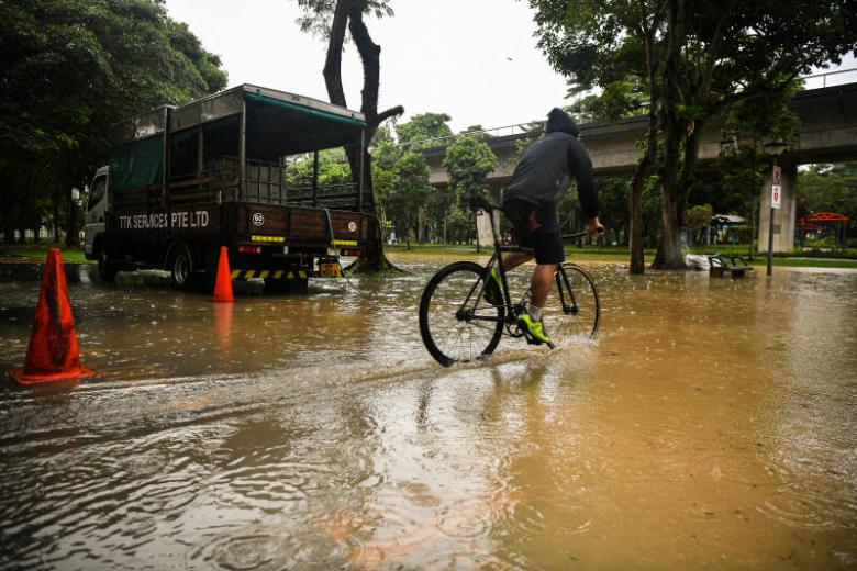 Drains, canals near capacity after heavy Sunday afternoon rain | The ...