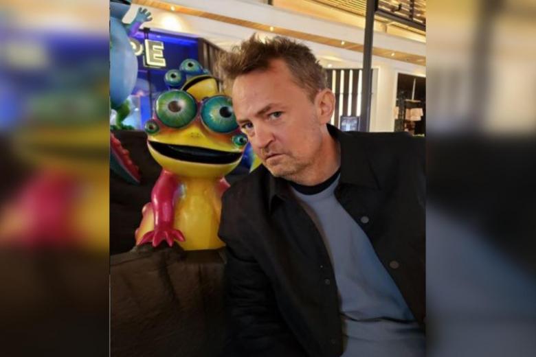 Friends star Matthew Perry gets engaged to 'greatest woman on the face ...