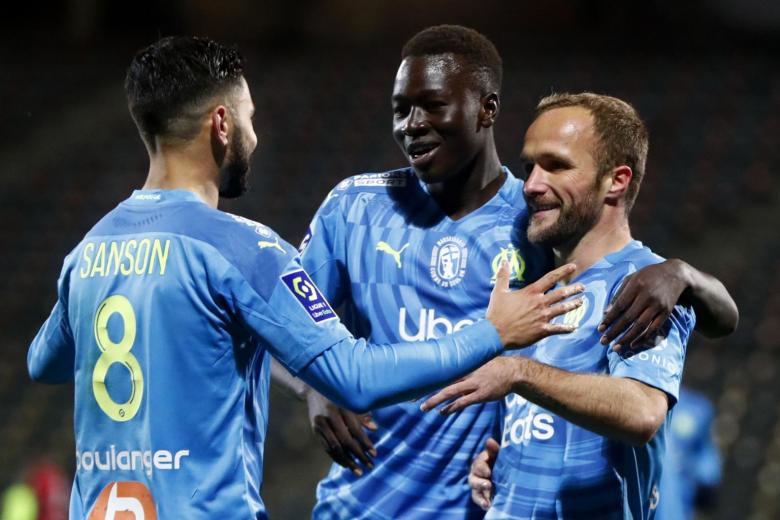 Football: Fifth straight win lifts Marseille to within a point of PSG ...