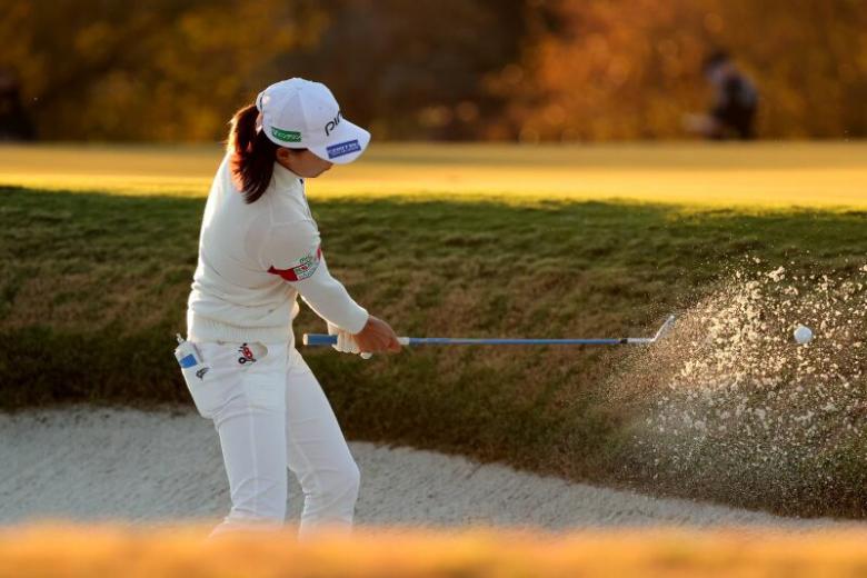 Golf: Shibuno stumbles but holds onto US Women's Open lead | The ...