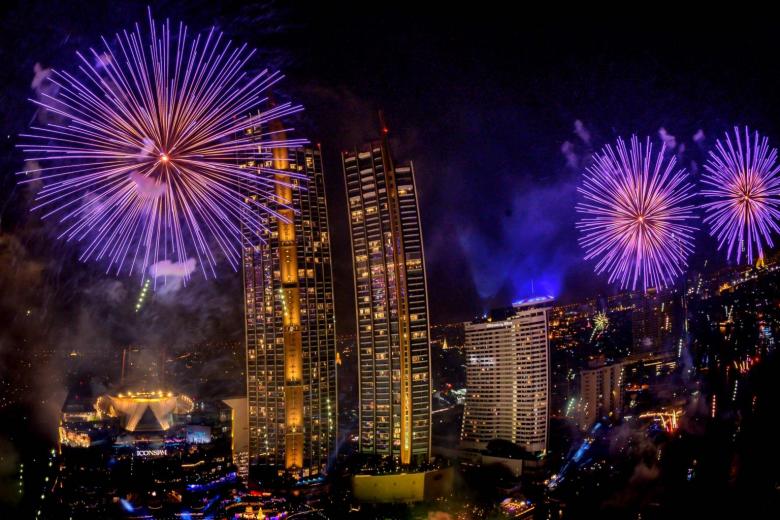 In Pictures: New Year 2021 celebrations around the world | The Straits ...