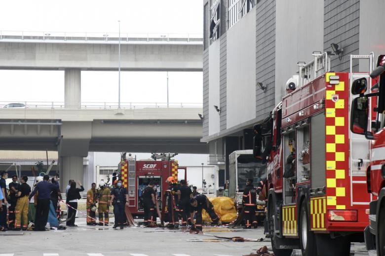Tuas industrial building fire: 8 injured workers in intensive care ...