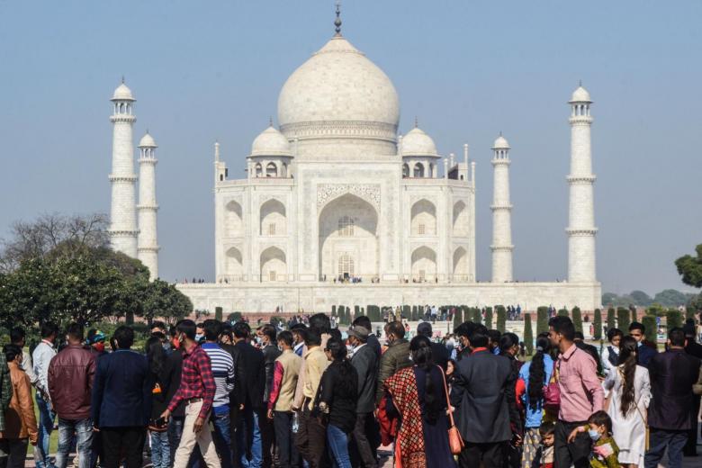 Taj Mahal temporarily shut following bomb scare | The Straits Times