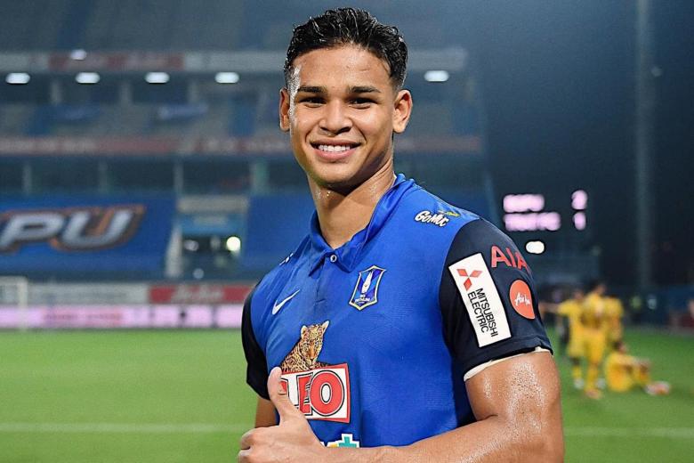 Football: Irfan Fandi becomes first Singaporean to win Thai top tier ...