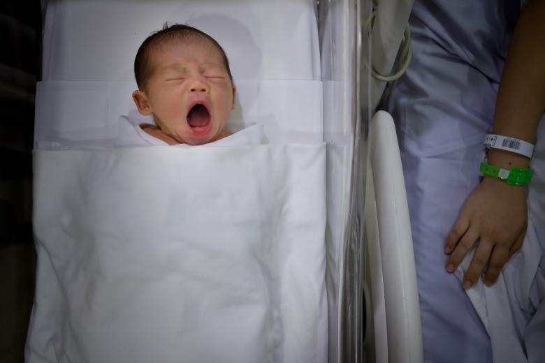 Global baby drought of Covid-19 crisis risks population crunch | The ...