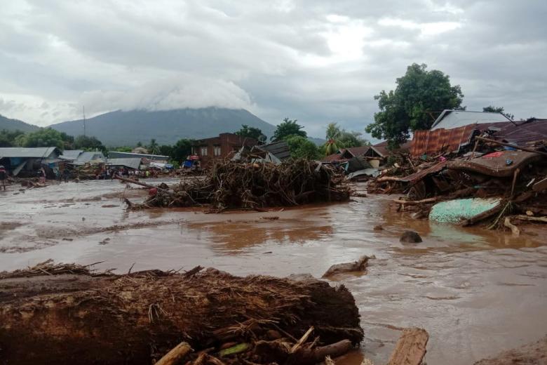 More than 75 people dead in Indonesia, Timor Leste floods | The Straits ...