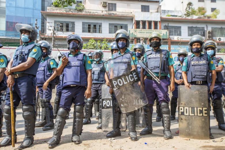 One killed after Bangladesh police fire on Covid-19 protesters | The ...