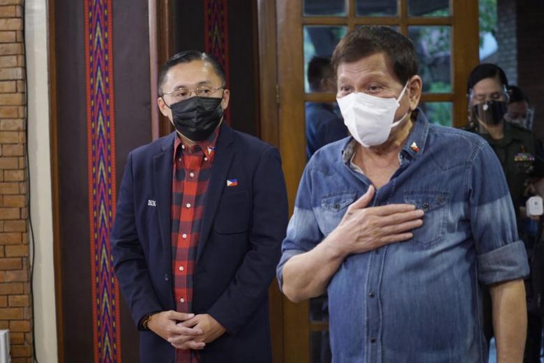 Duterte makes first public appearance after 2 weeks, telling those who ...